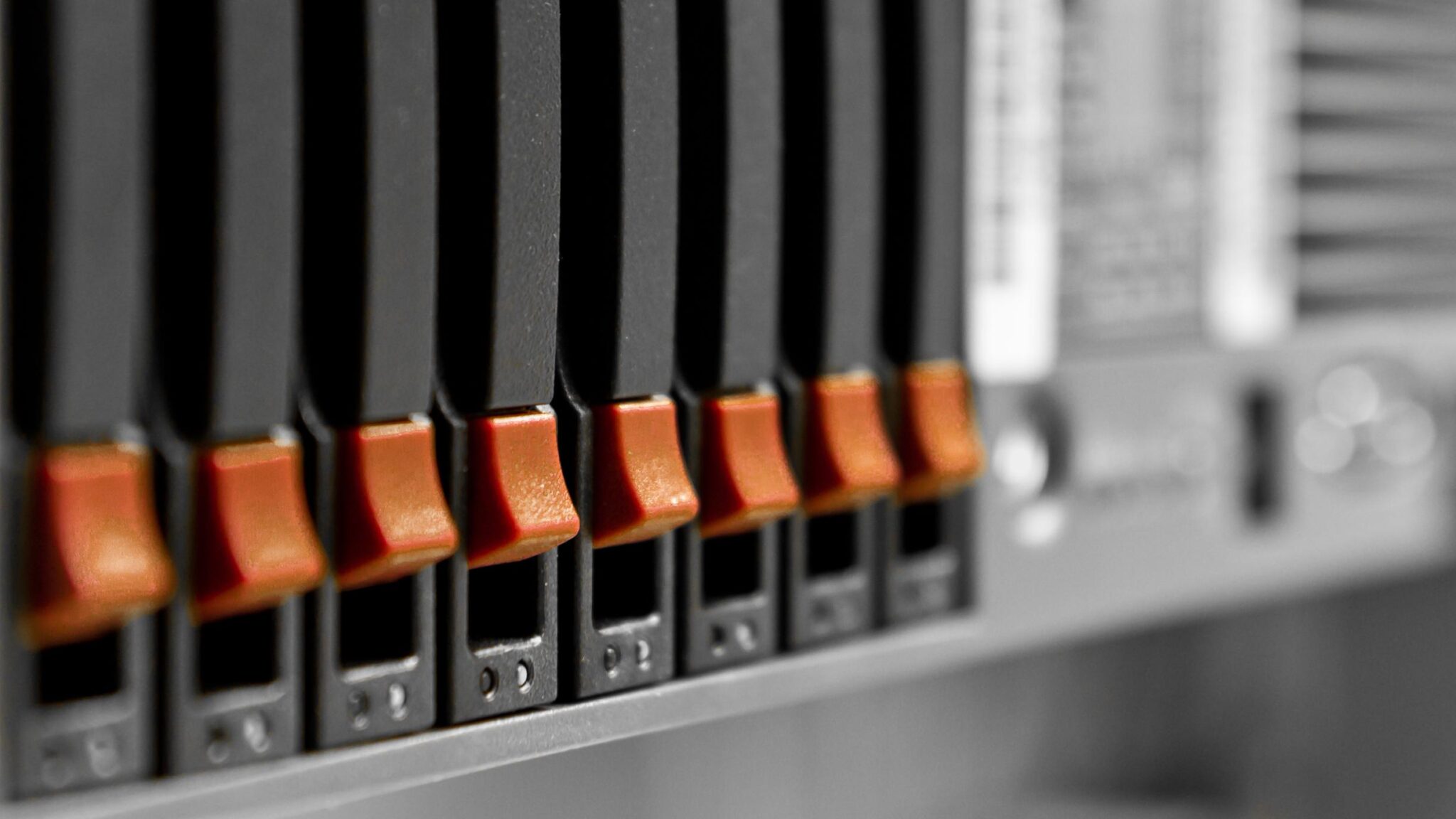 RAID vs. Backup: Understanding the Differences in Data Protection ...